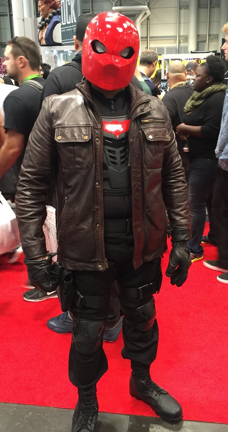 35 Awesome Cosplay Displays From NYCC 2015